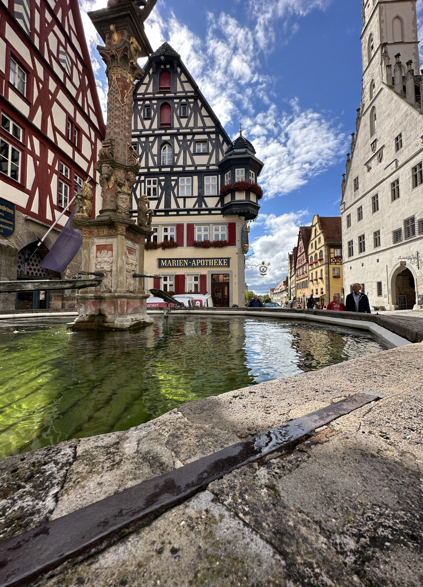 Rothenburg ob der Tauber, sur la route romantique en Allemagne - Les ...